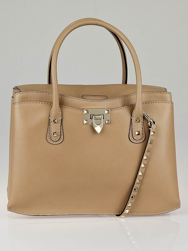 Valentino Beige Leather Rockstud Top Handle Medium Tote Bag | Yoogi's ...