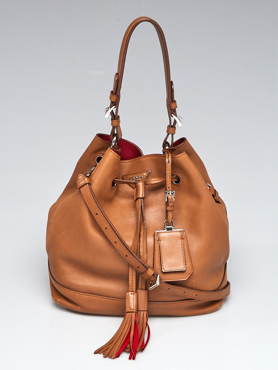 Prada Tan/Red Soft Calf Leather Cinch Bucket Bag | Yoogi's Closet