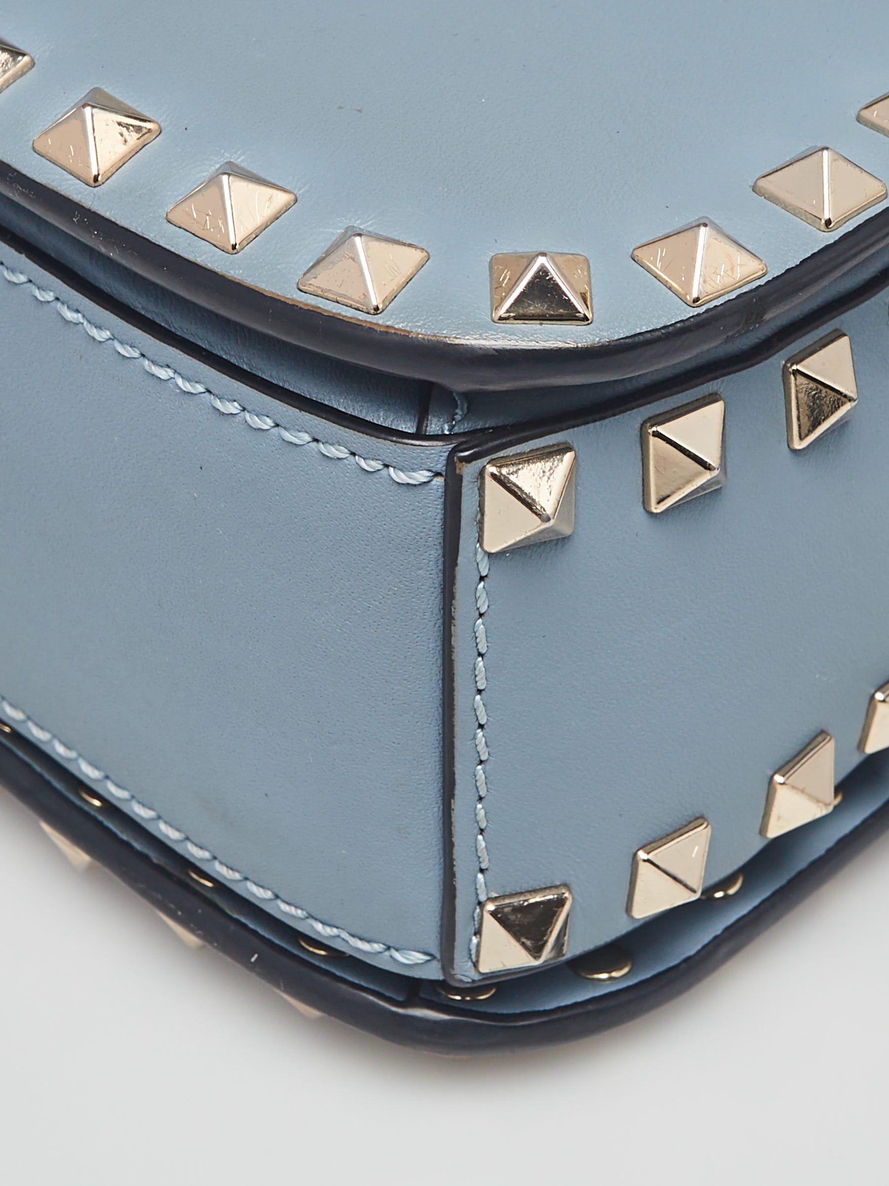 Valentino Light Blue Leather Rolling Crossbody Bag | Yoogi's Valentino Light Blue Leather Rolling Crossbody Bag | Yoogi's