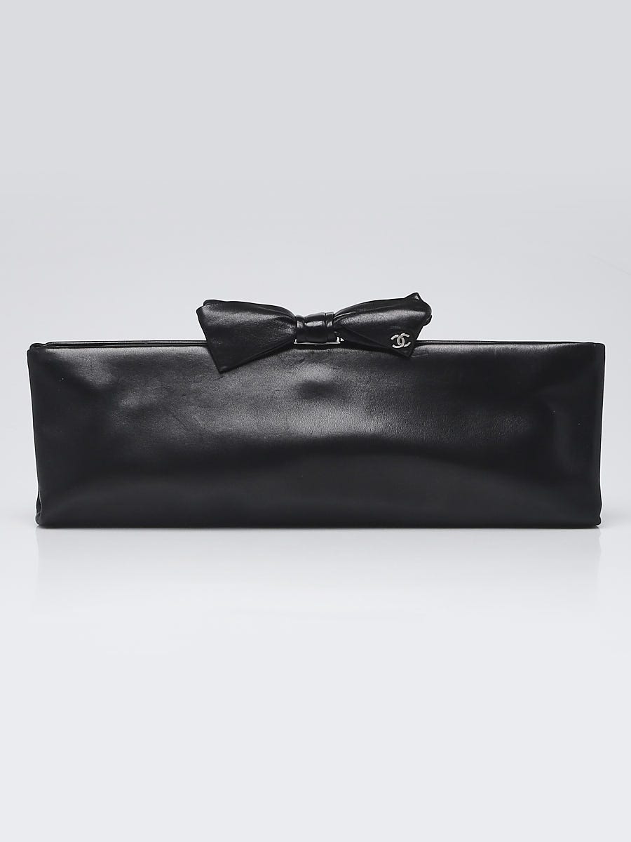 Chanel Black Lambskin Leather Bow Clutch Bag | Yoogi's Closet