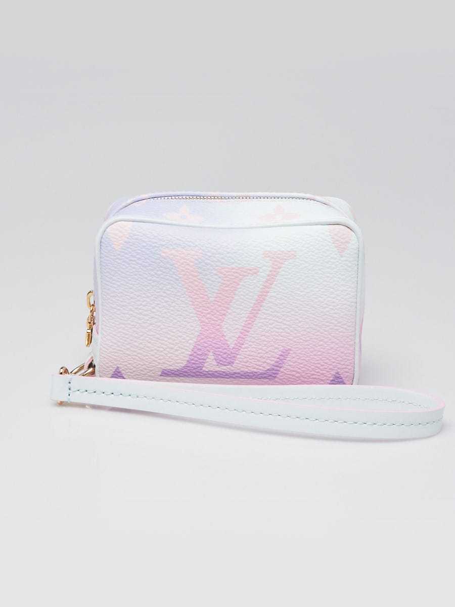 Louis Vuitton Limited Edition Sunrise Pastel Giant Monogram Wapity Case ...
