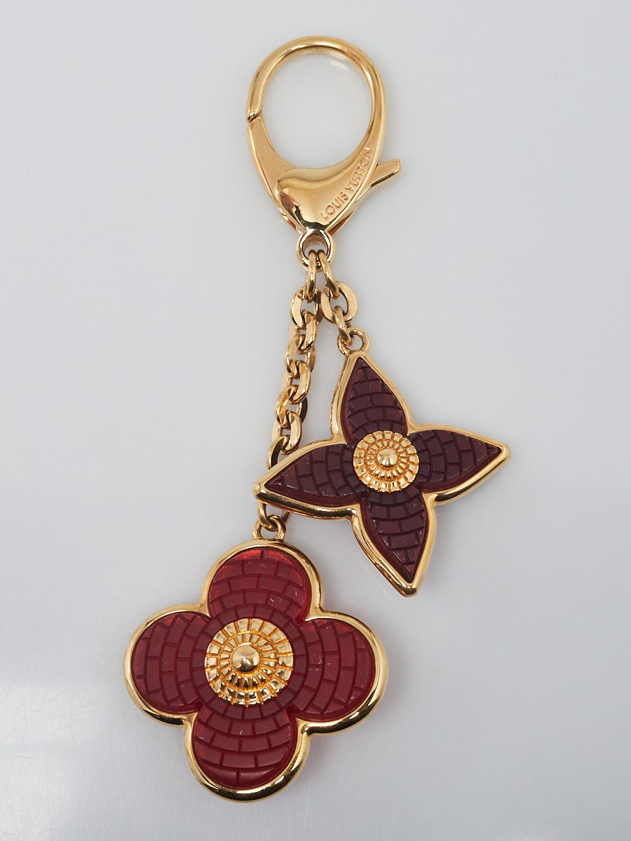 Louis Vuitton Red Resin Mosaic Monogram Flower Key Holder and Bag Charm ...