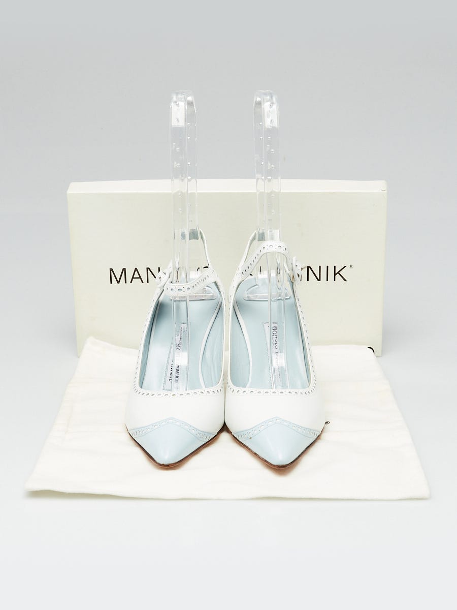 Manolo Blahnik Blue/White Spectator Pointed Toe Pumps Size Manolo Blahnik Blue/White Spectator Pointed Toe Pumps Size