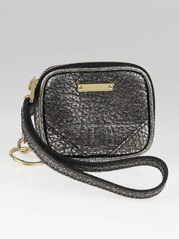 Burberry Silver Metallic Pebbled Leather Brindley Wristlet | Yoogi's Closet